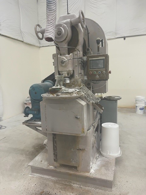 Stokes R4 20 Ton Tablet Compacting Press (DPM-2562) – Detroit Process ...